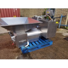 Buy Meat Injector, Slicers, Mincers Machine and Mixer Grinders in UK
